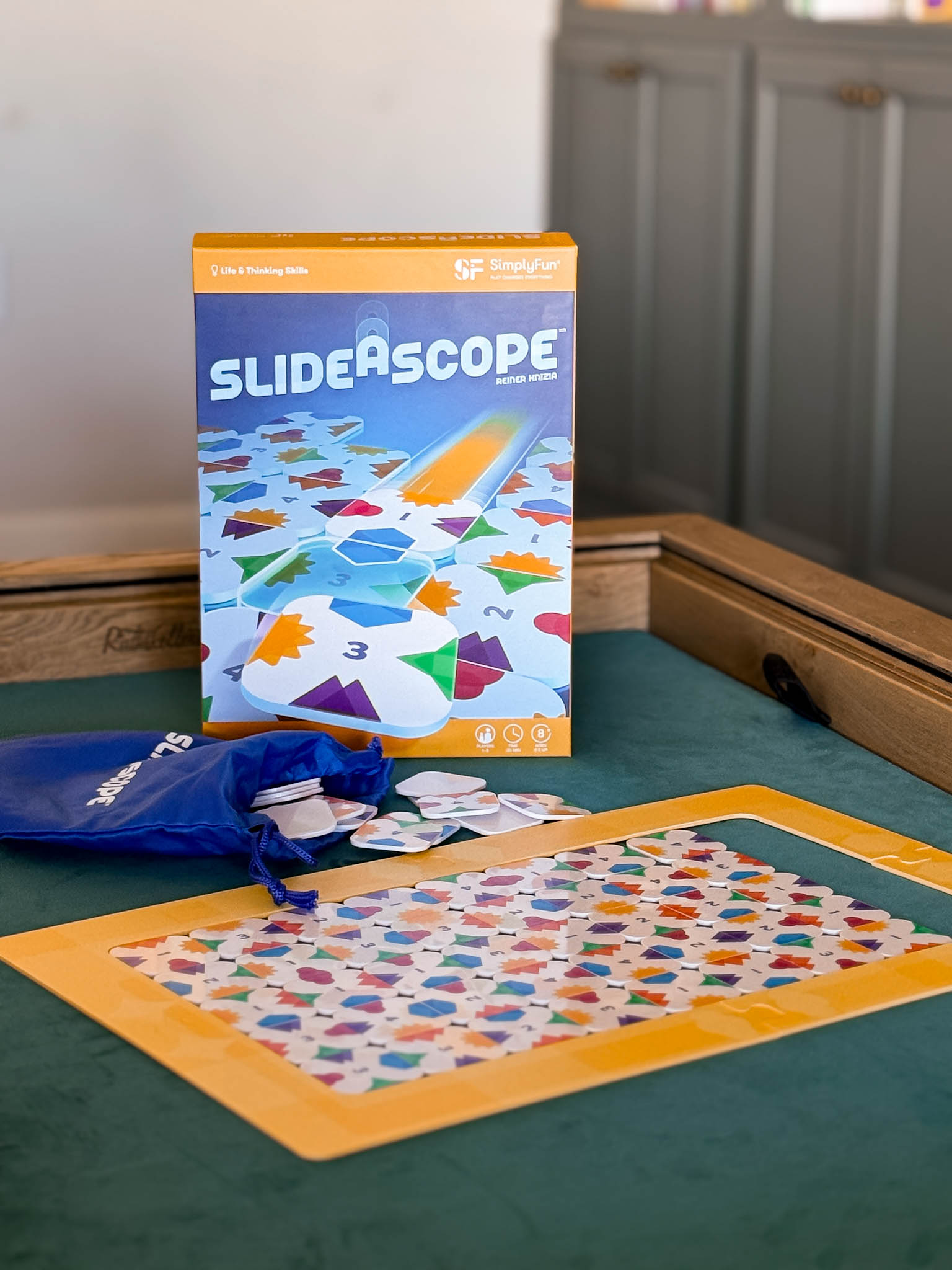Spatial Reasoning Fun with SlideAscope - The Tabletop Family